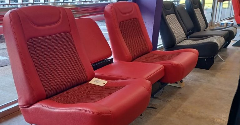 Rebuilt Slosh Tubz Seats w/ Houndstooth Seat Covers